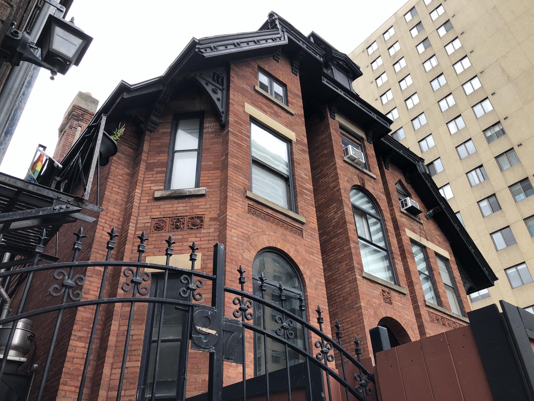 Field Trip to the Palace | LGBTQ Oral History Digital Collaboratory